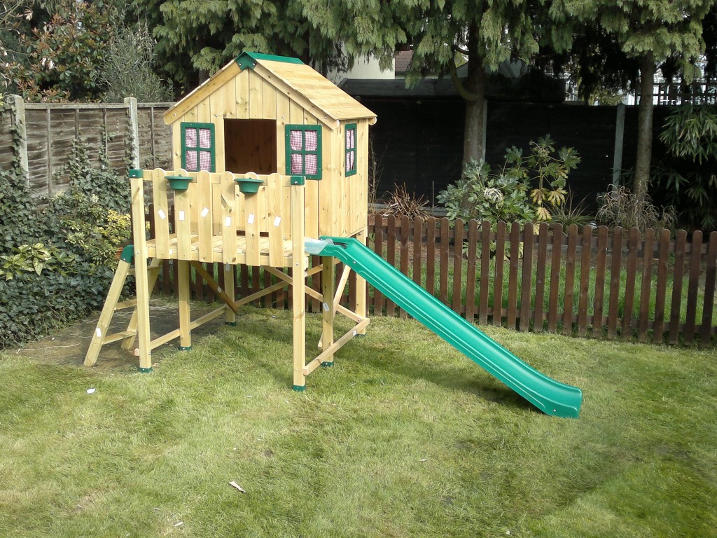 TP954 Summer Cottage Climbing Frame Install - Climbing Frame Installer