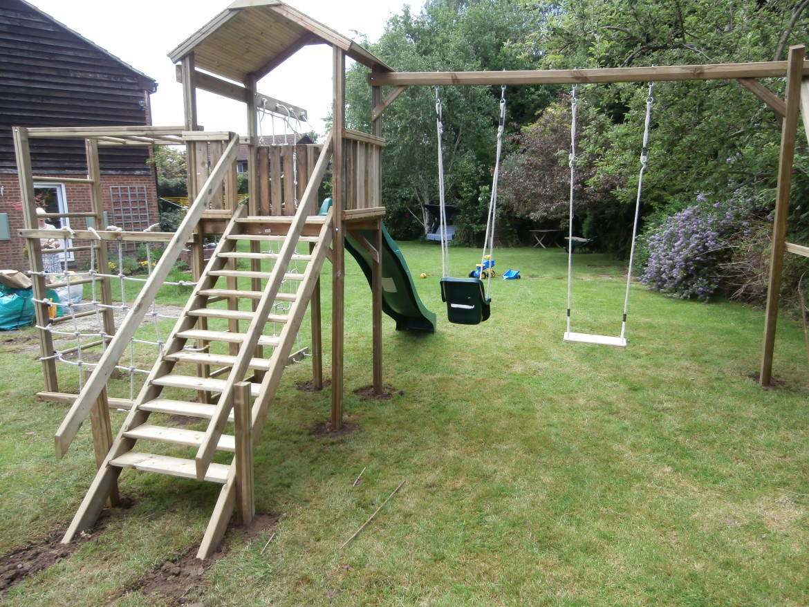 Action Climbing Frames - Climbing Frame Installer